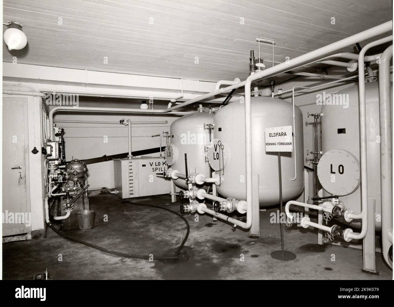 The engine room at the locomotive workshop Stock Photo - Alamy
