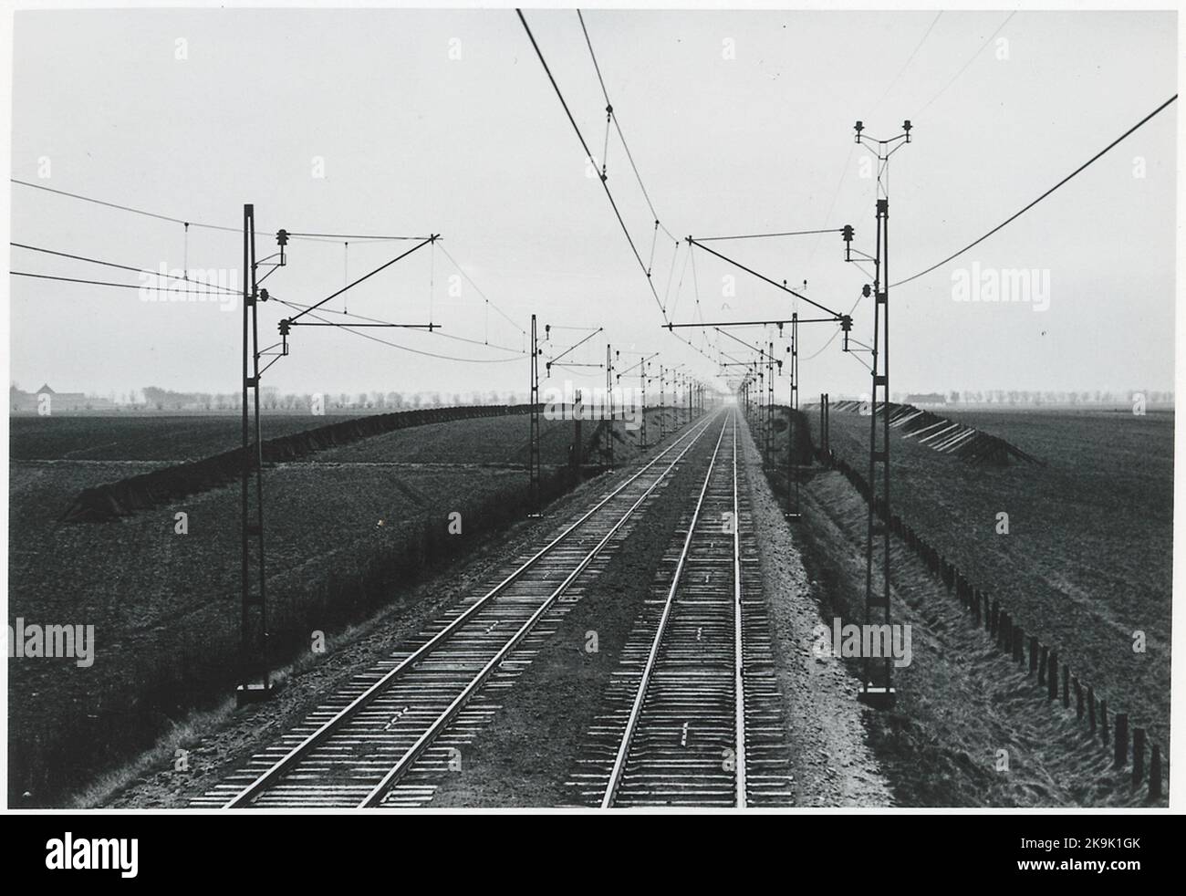 Electrified double track Stock Photo - Alamy
