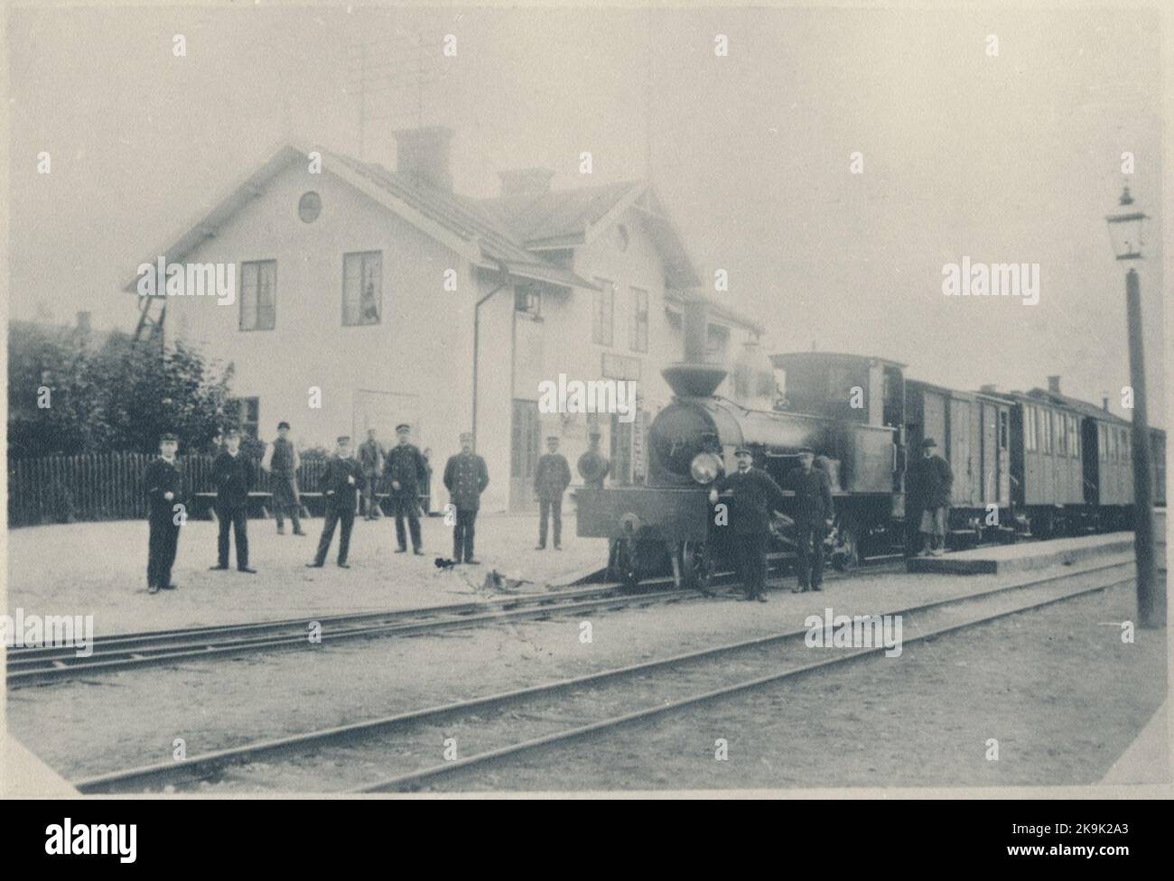 Rimbo station med personal Stock Photo - Alamy