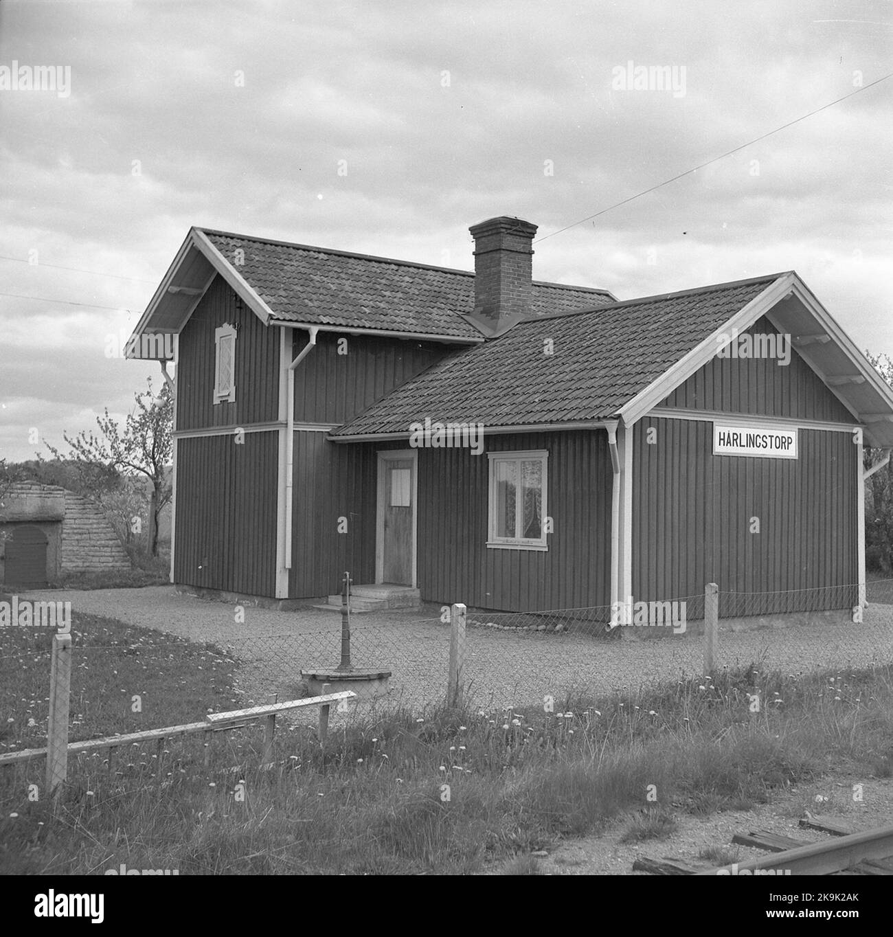 LSSJ, Lidköping - Skara - Stenstorp's railway and loading area. Bee ...
