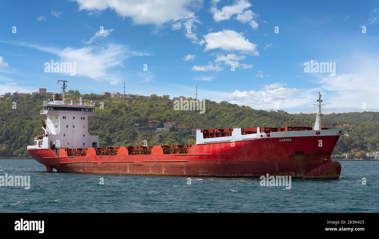 Empty container ship hi-res stock photography and images - Alamy