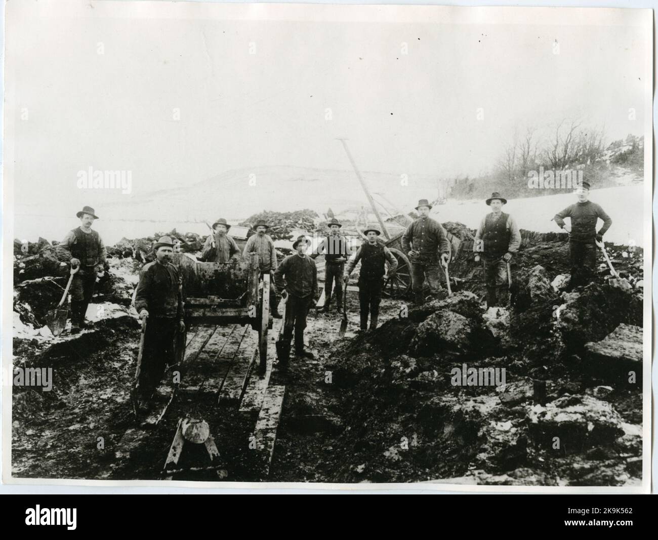 Track building Inlandsbanan Stock Photo - Alamy