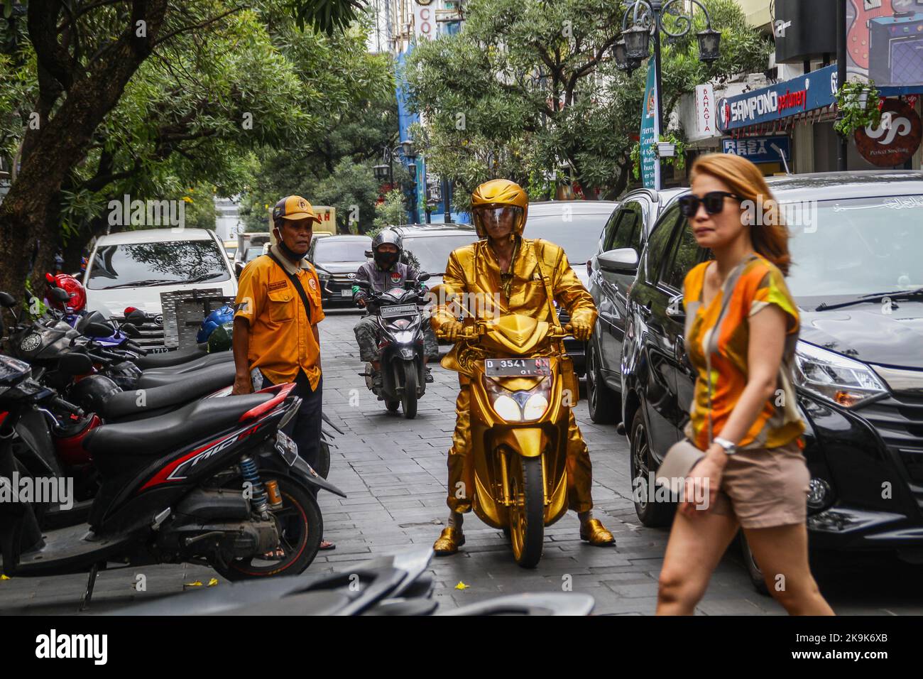 Bandung, West Java, Indonesia. 29th Oct, 2022. Yandi is seen drive his ...