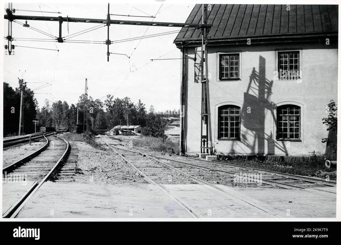 Electrified track route in Boxholm Stock Photo - Alamy