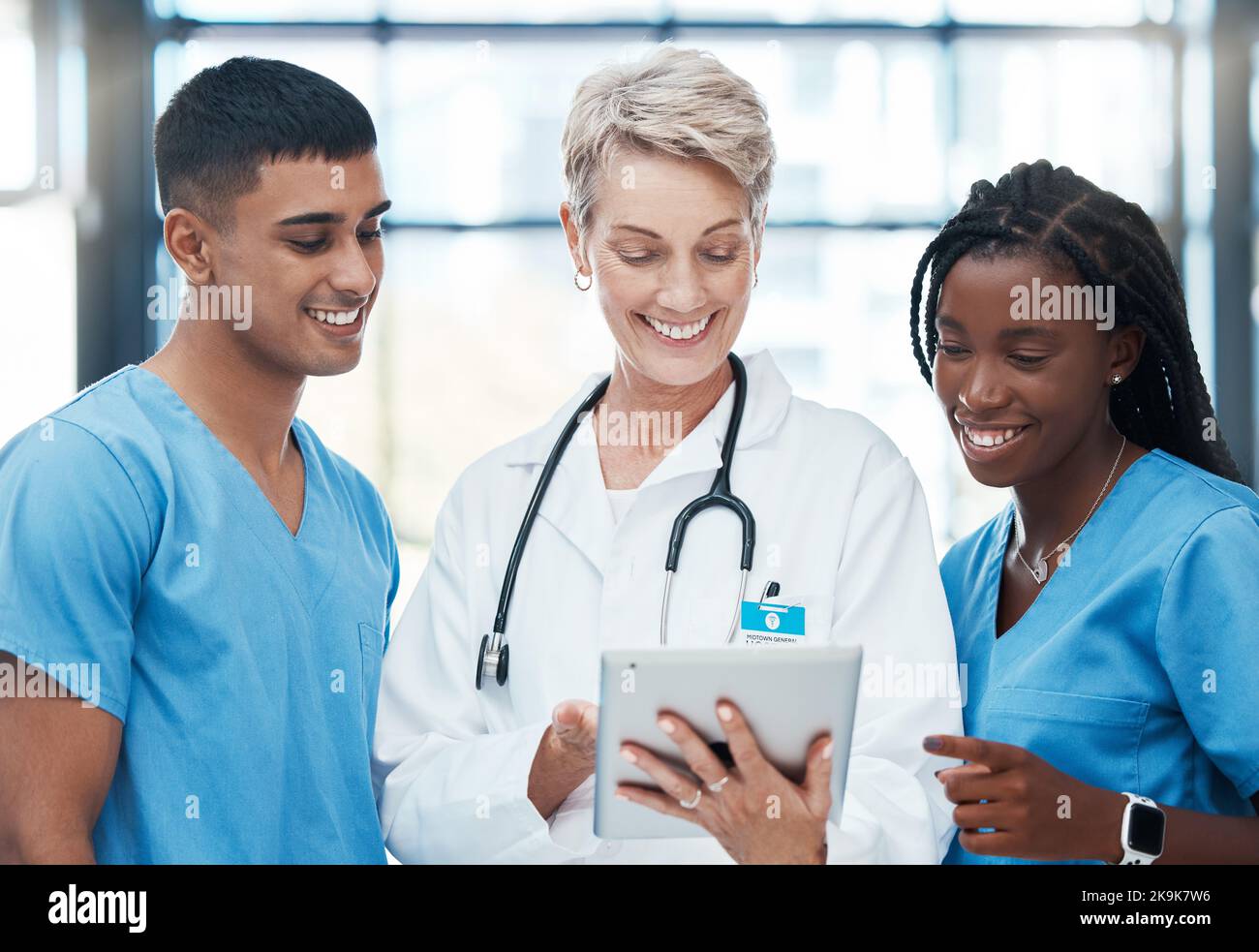 Medical teamwork hi-res stock photography and images - Alamy