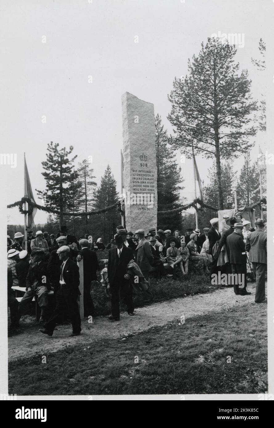 The Railway Board's memorial stone over the last laid link before the ...