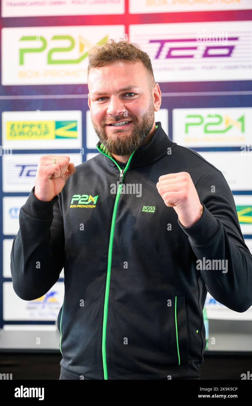 Hamburg, Germany. 25th Oct, 2022. Felix Langberg, boxer. The new boxing ...