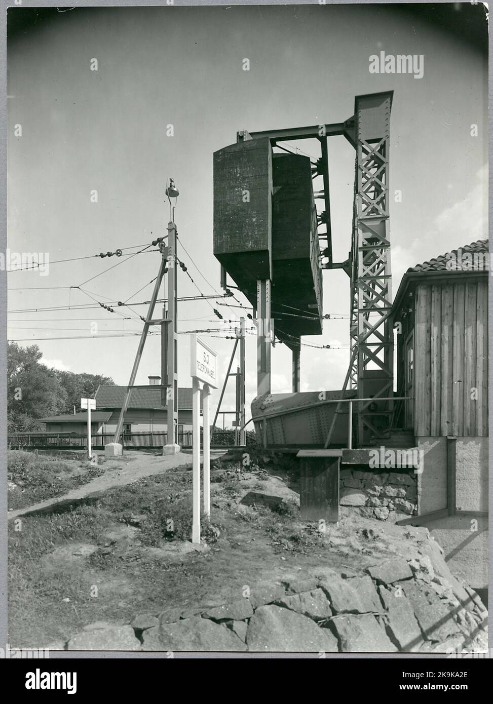 Detail of contact line at a folding railway bridge Stock Photo - Alamy
