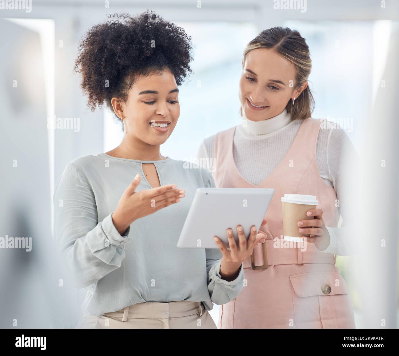 Graphic design collaboration team hi-res stock photography and images - Alamy