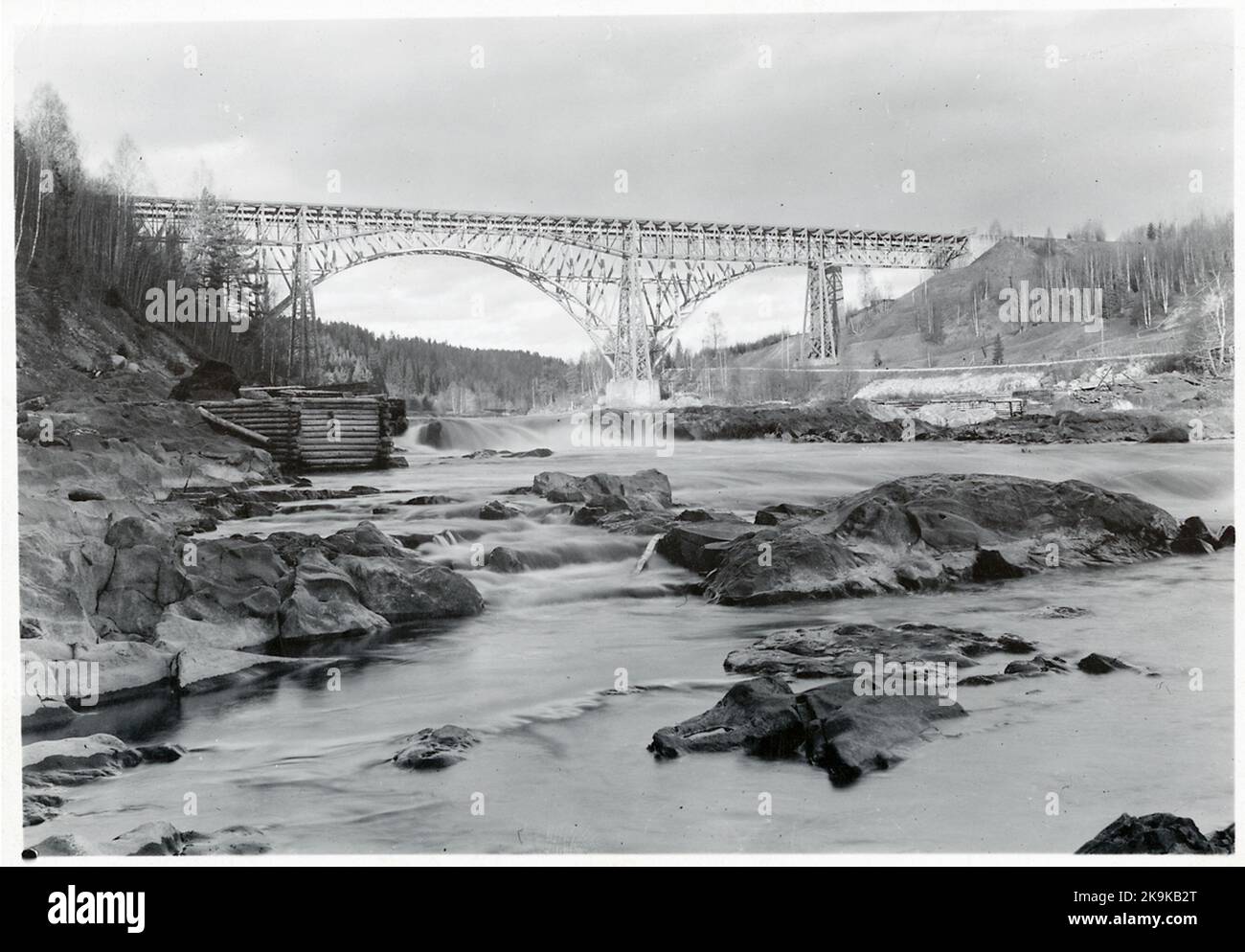Railway bridges over the Ångerman River at Forsmo on the line between ...