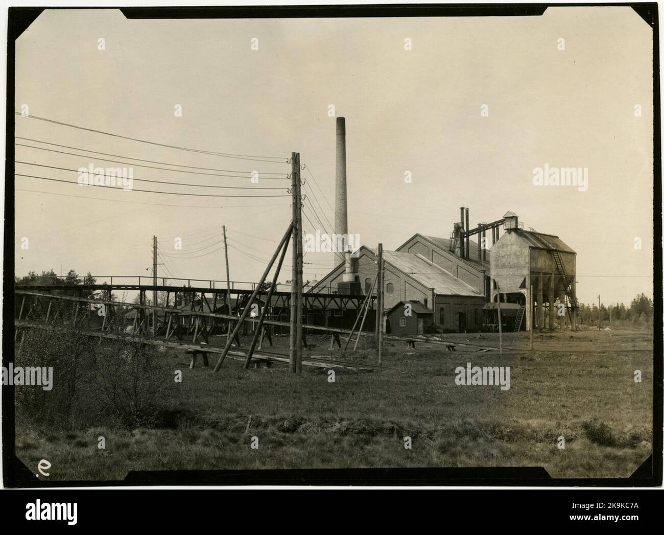 The peat powder factory in Vislanda Stock Photo - Alamy