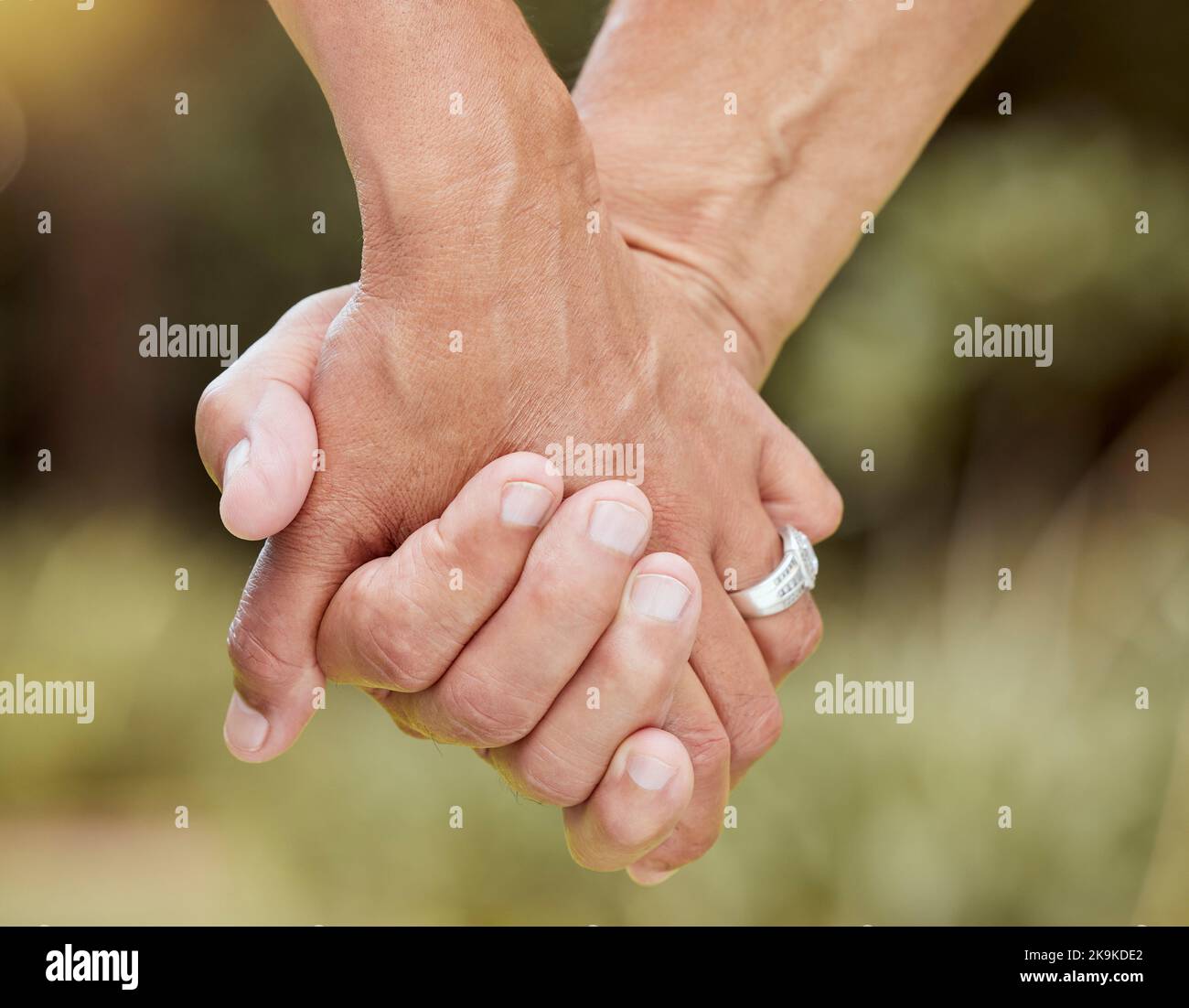 Hands closeup hi-res stock photography and images - Alamy