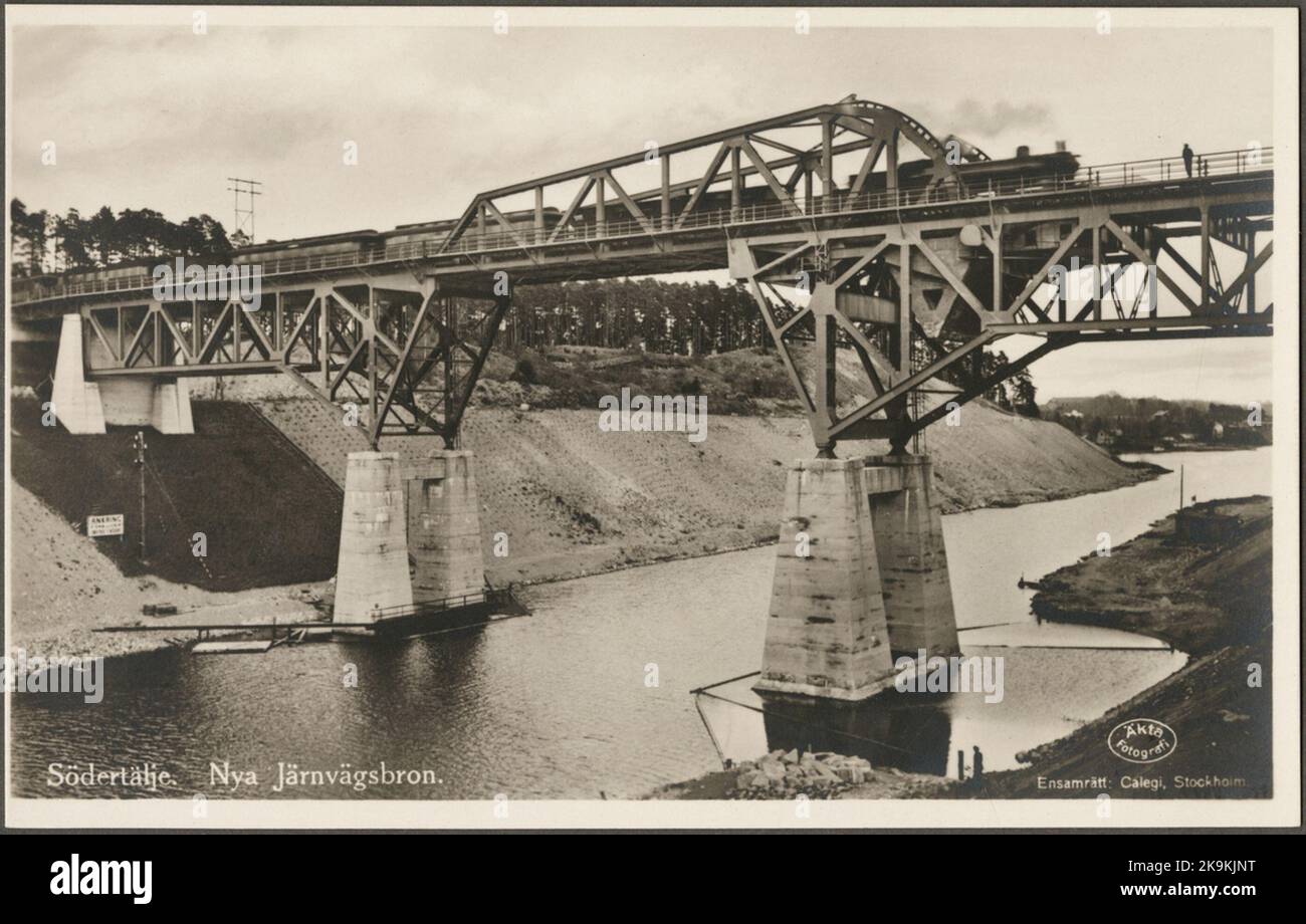 Openable railway bridge over the Södertälje canal Stock Photo - Alamy