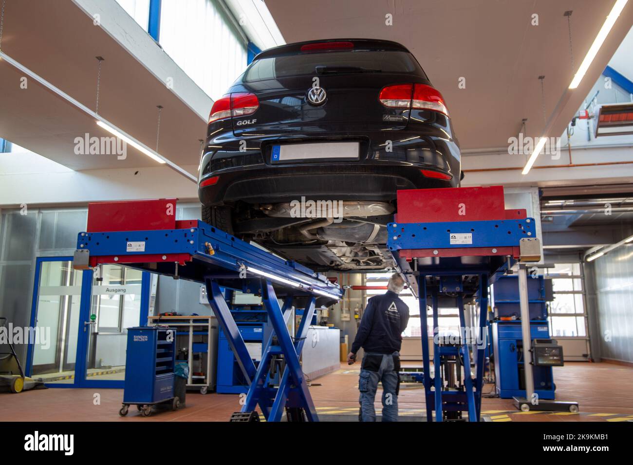 VW Golf at the main inspection (Ludwigshafen, Germany, February 14 ...