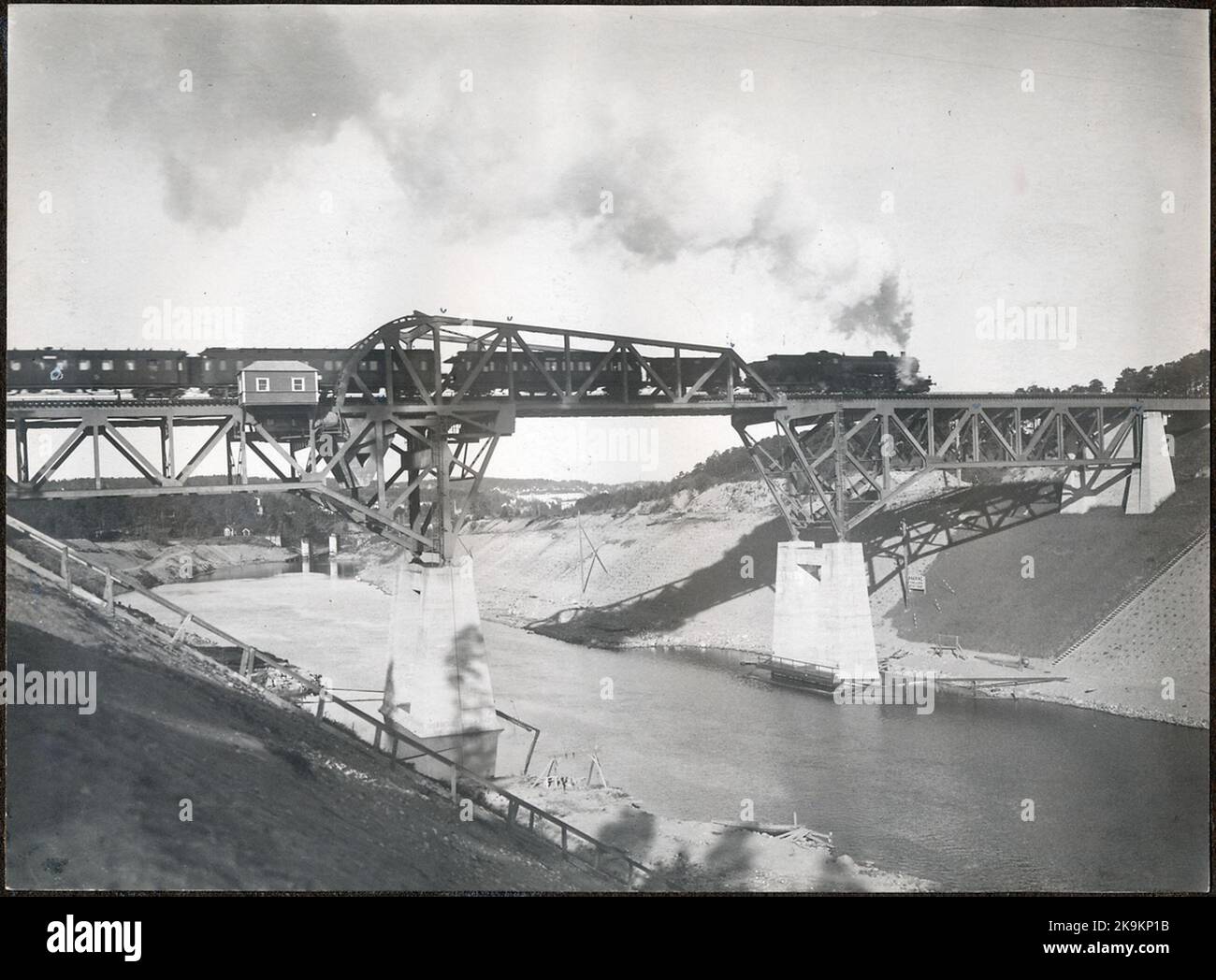 The flap bridge over the Södertälje canal Stock Photo - Alamy
