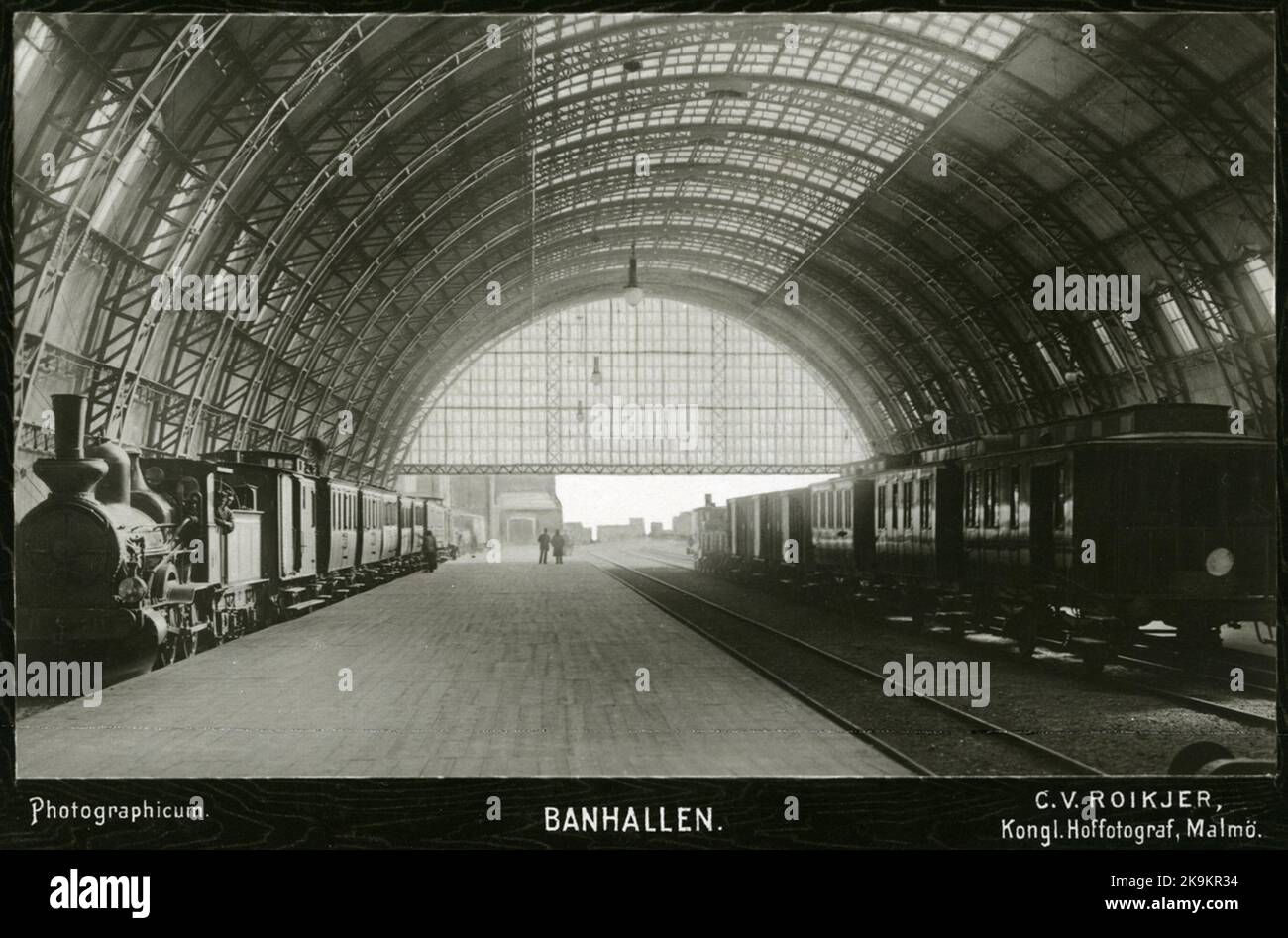 The track hall in Malmö. The State Railways, SJ Da 211 "Roxen Stock ...