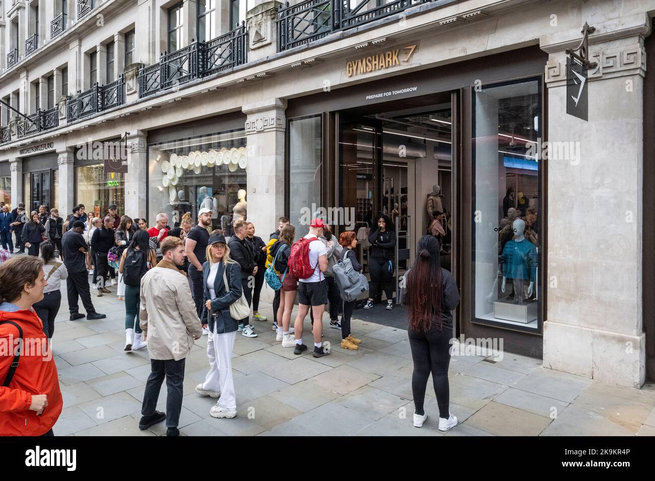 Gymshark store hi-res stock photography and images - Alamy