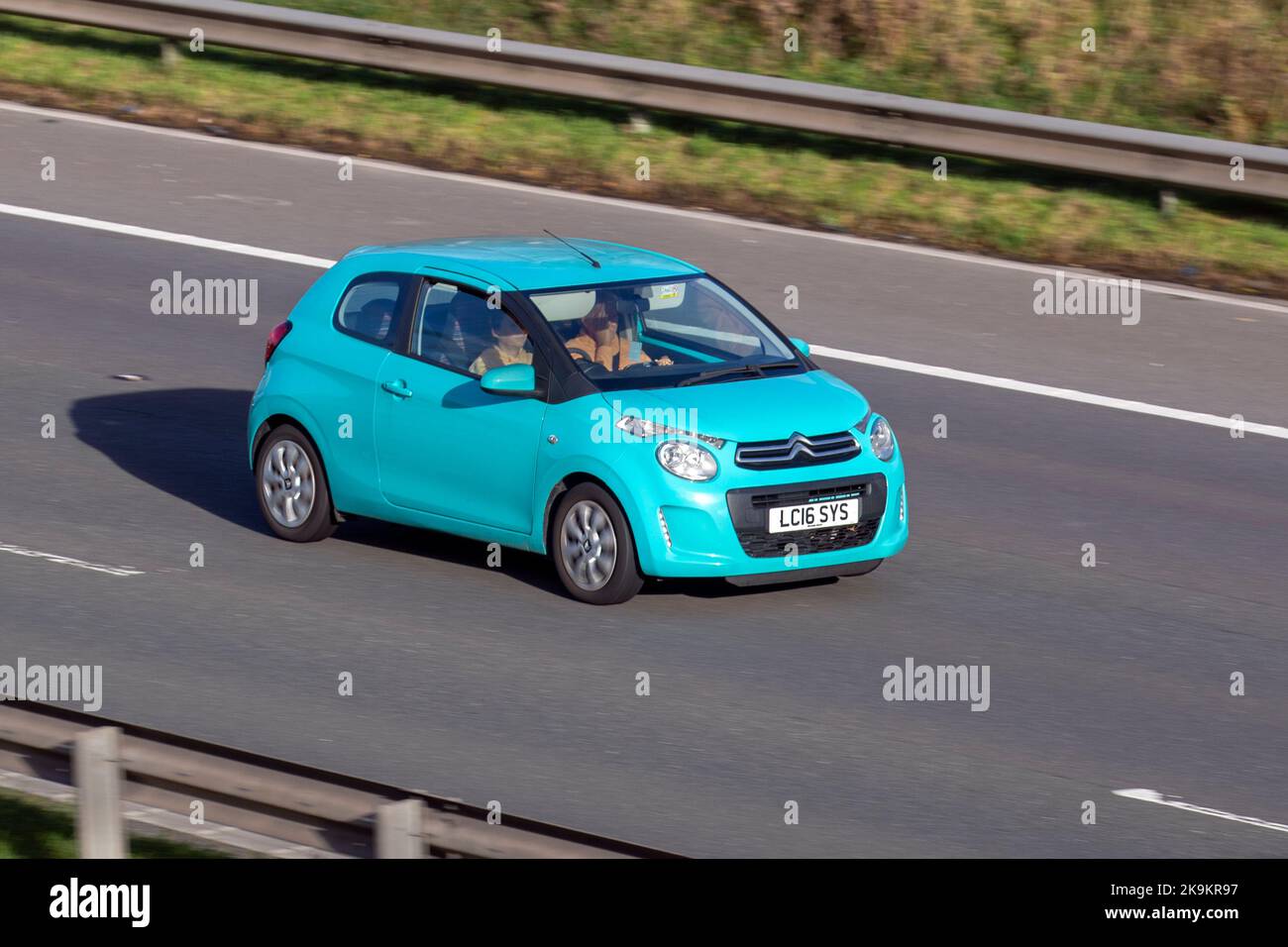 2016 blue CITROEN C1 FEEL 998 cc petrol 5 speed manual; travelling on ...