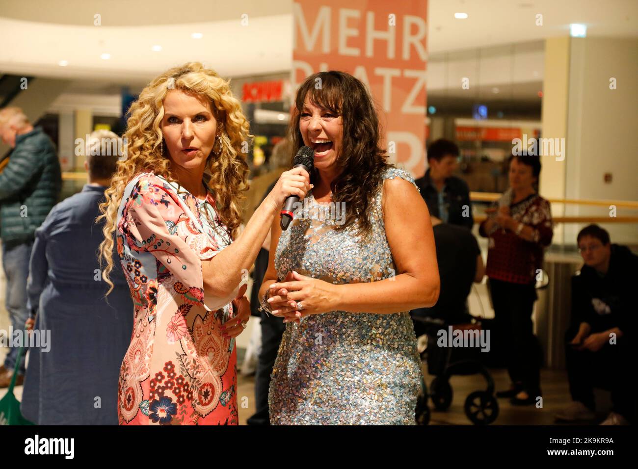 Ddr fernsenen hi-res stock photography and images - Alamy