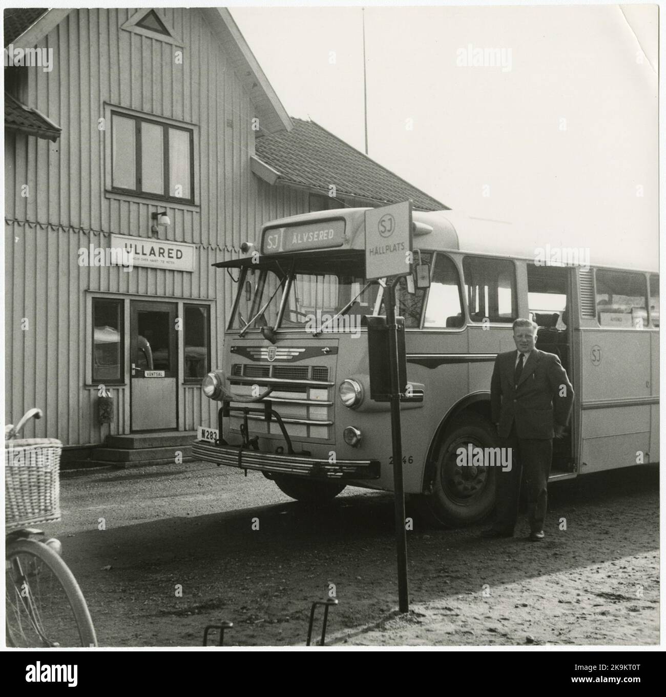 Ullared station 1959 from the road with SJ Bus, registration number ...