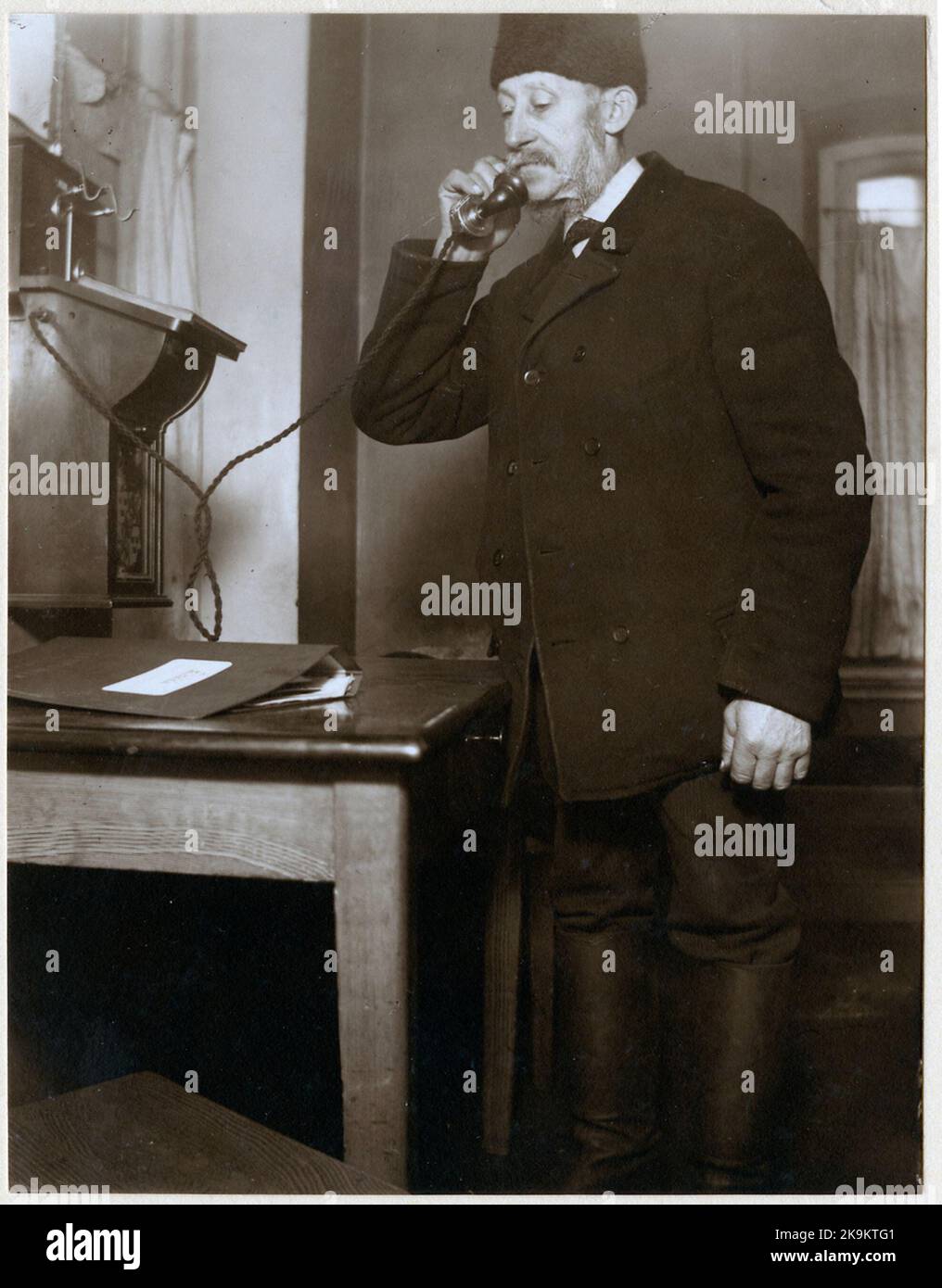 Posses hi-res stock photography and images - Alamy