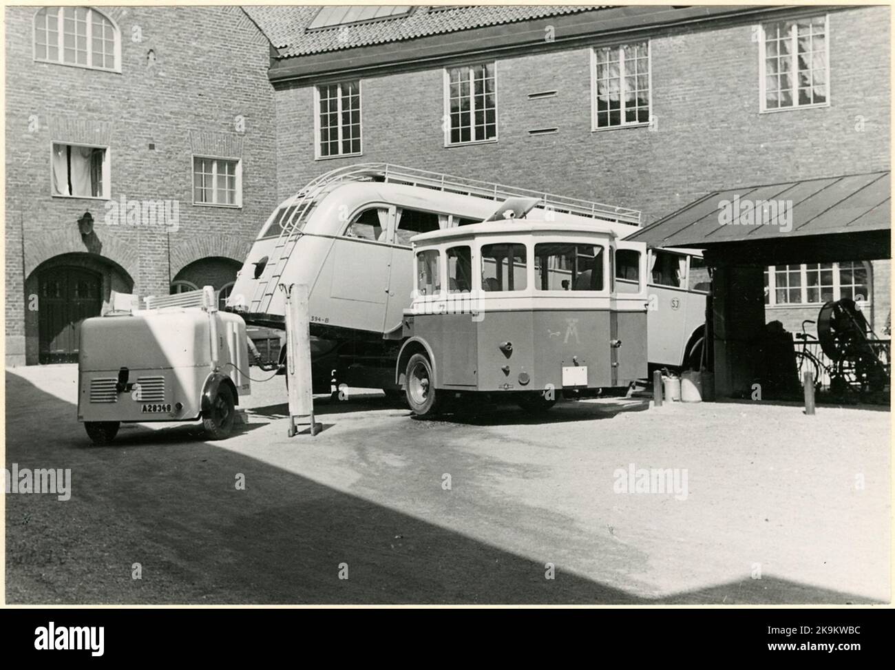 The State Railways, SJ Bus 394-A rear end is lifted a truck Stock Photo ...