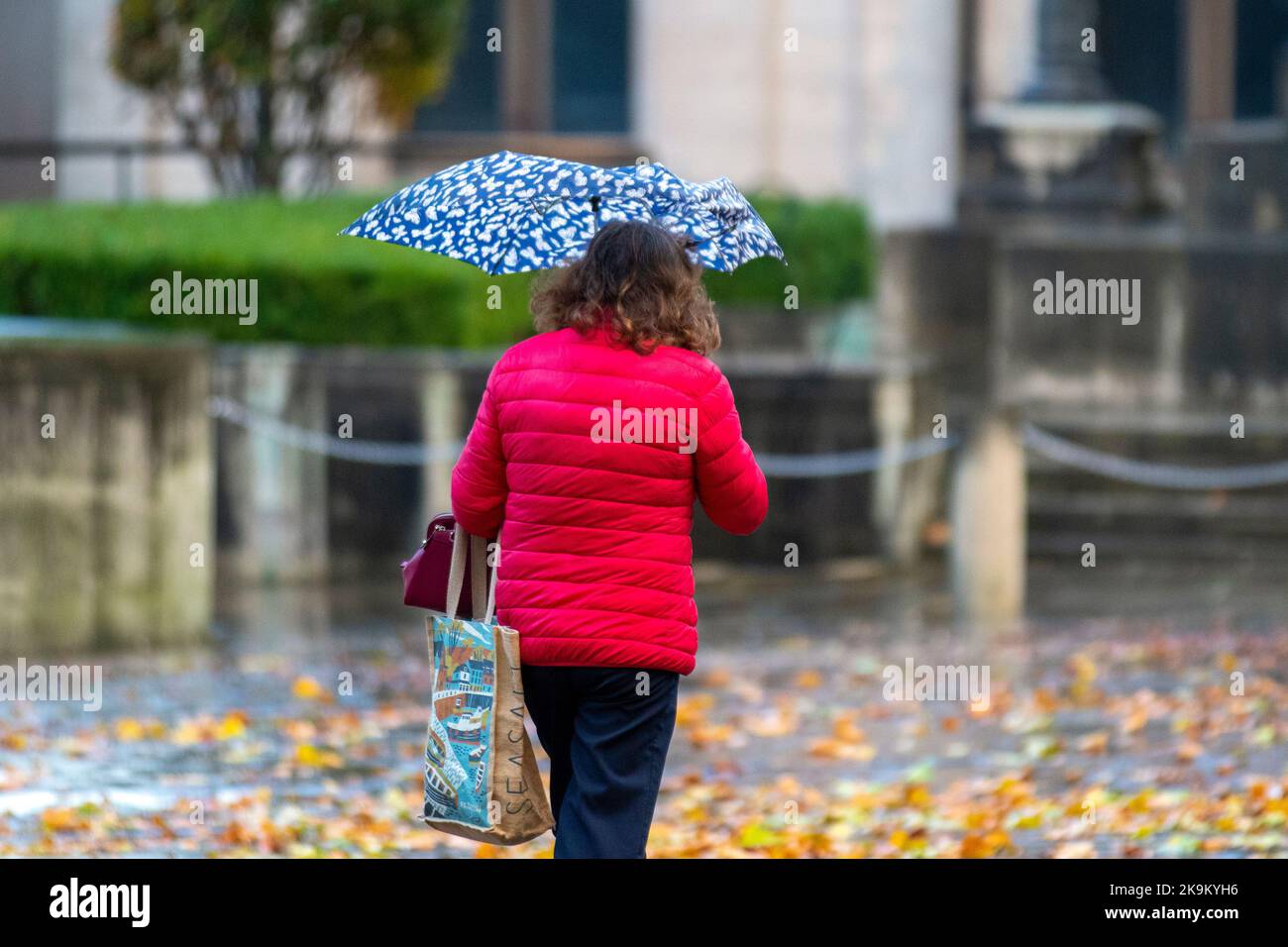 Preston, Lancashire. UK Weather. 29th October, 2022. Cold wet drizzly ...