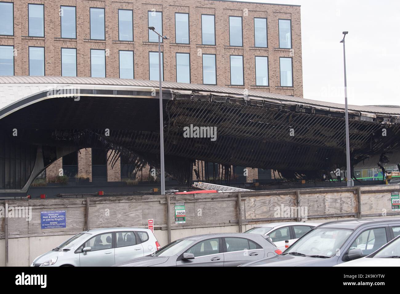 Slough, Berkshire, UK. 29th October, 2022. A huge fire broke out at ...