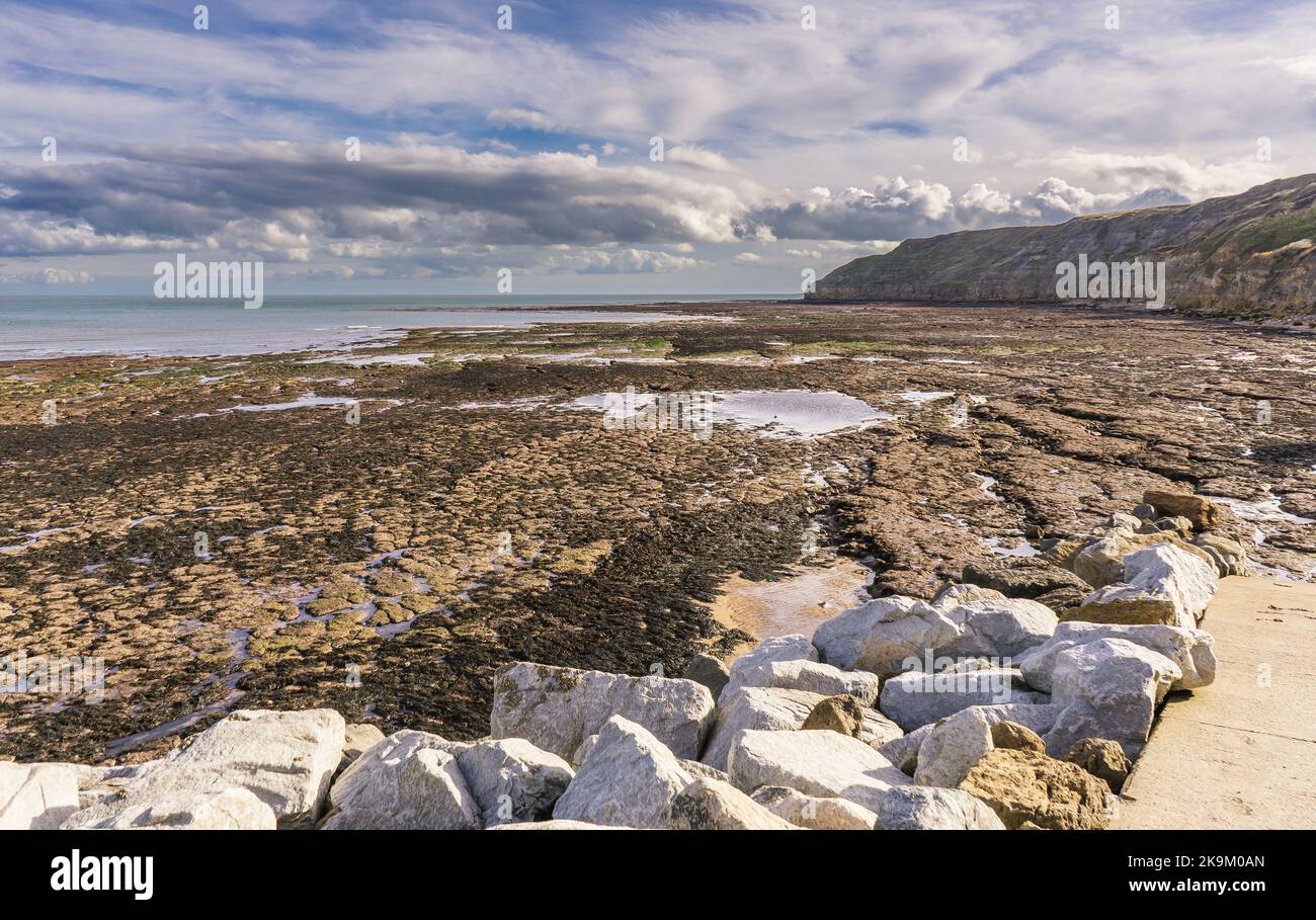 Rock armour scarborough hi-res stock photography and images - Alamy