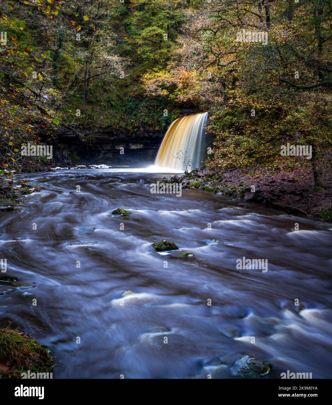 Lady in water exposure hi-res stock photography and images - Alamy