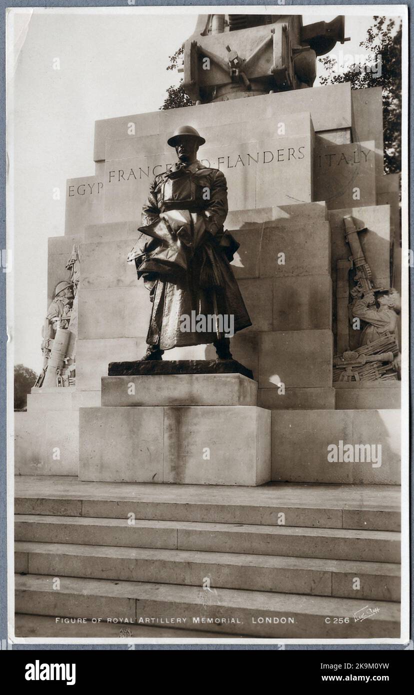 Bronze statue of the Royal British Artillery captain who fought in the ...