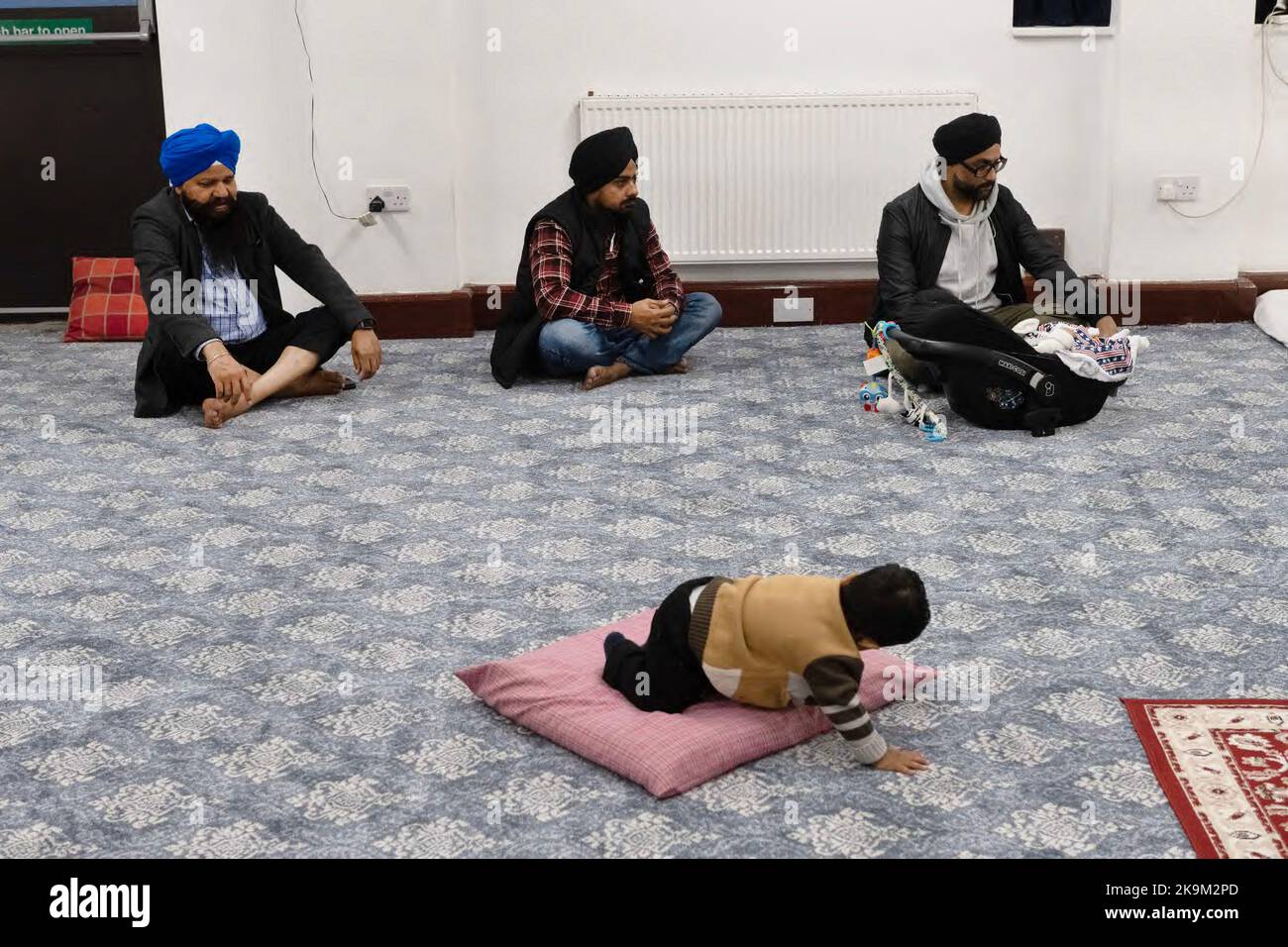 Sikhs celebrate festival of Diwali,victory of light over darkness ...