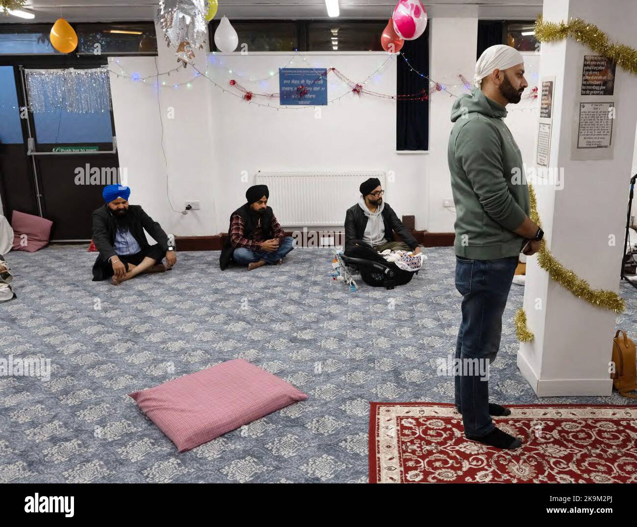 Sikhs celebrate festival of Diwali,victory of light over darkness ...
