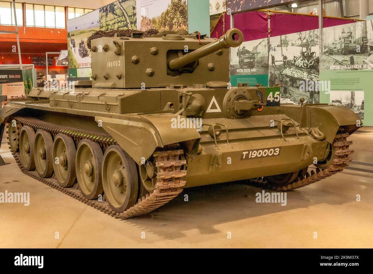 Cromwell tank hi-res stock photography and images - Alamy