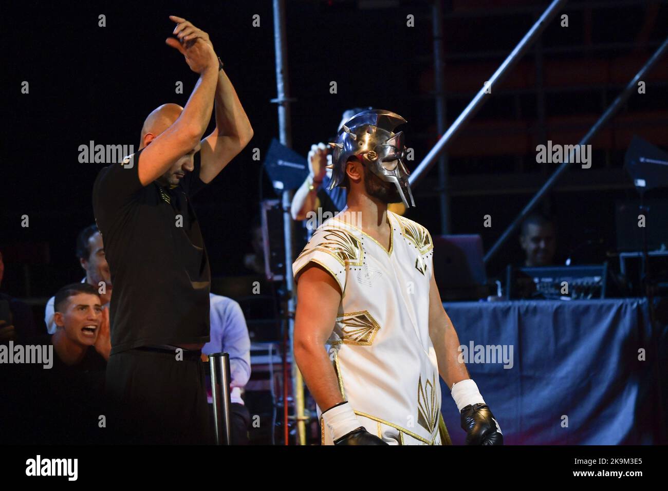 Mcfarlane boxing match hi-res stock photography and images - Alamy