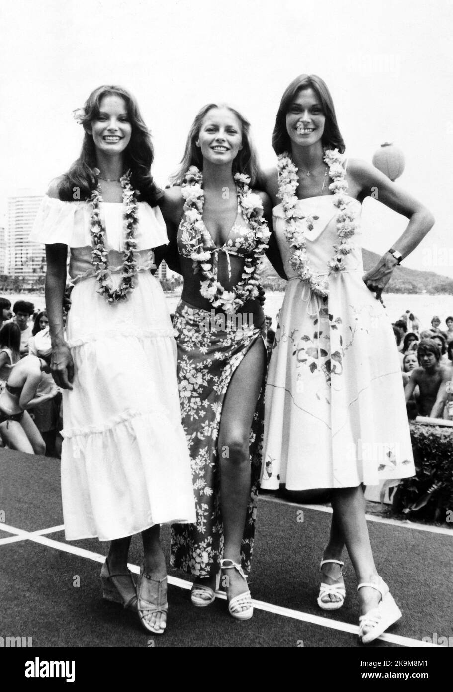 JACLYN SMITH, KATE JACKSON and CHERYL LADD in CHARLIE'S ANGELS (1976 ...