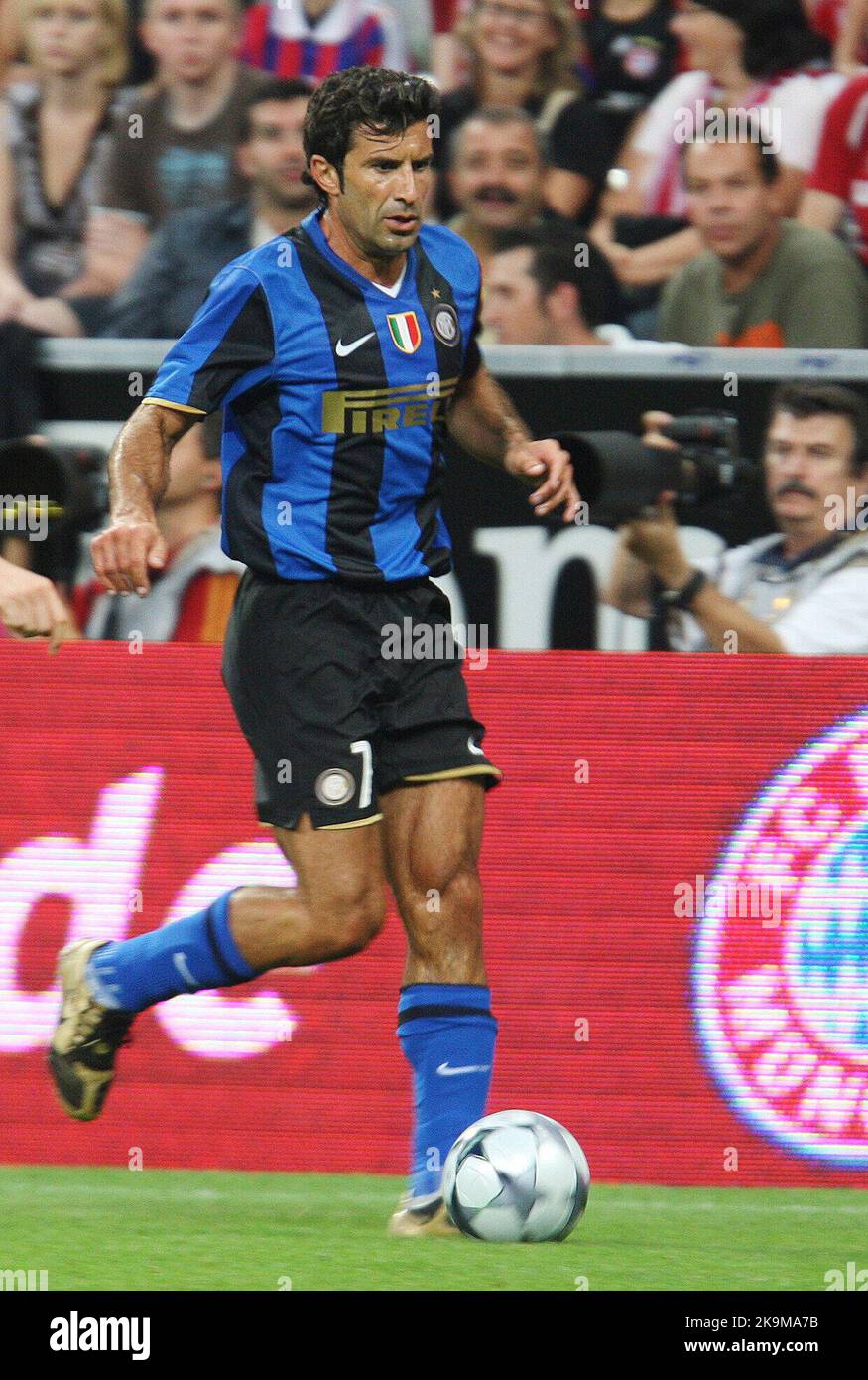 Luis figo inter hi-res stock photography and images - Alamy