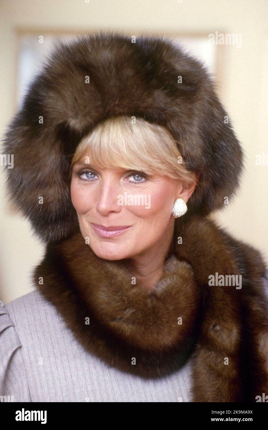 LINDA EVANS in DYNASTY (1981), directed by PHILIP LEACOCK, JEROME ...