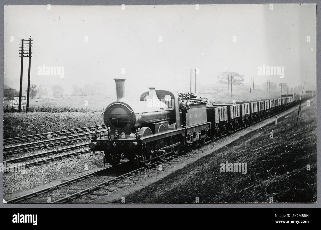 Steam locomotive with freight wagon. Great Western Railway, GWR Lok 377 ...