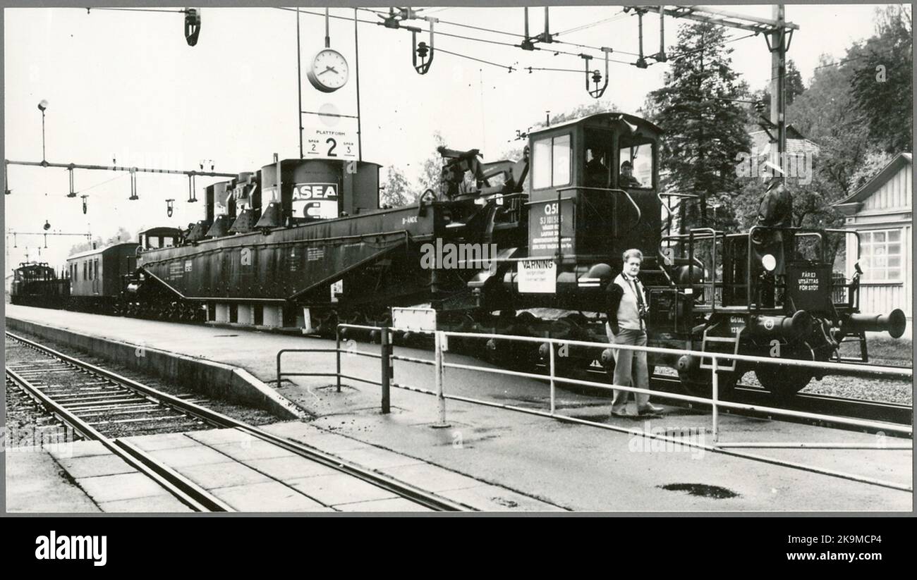 Freight trains with transformer on the state railways, SJ Q51 101365 ...