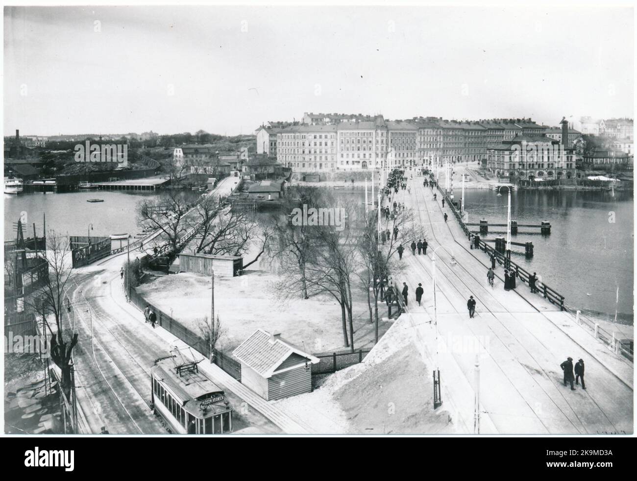 The State Railways, SJ Old and New Liljeholmsbroarna in 1915. Photo by ...