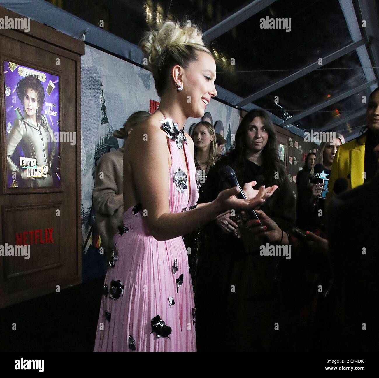 Millie bobby brown enola holmes 2 hi-res stock photography and images ...