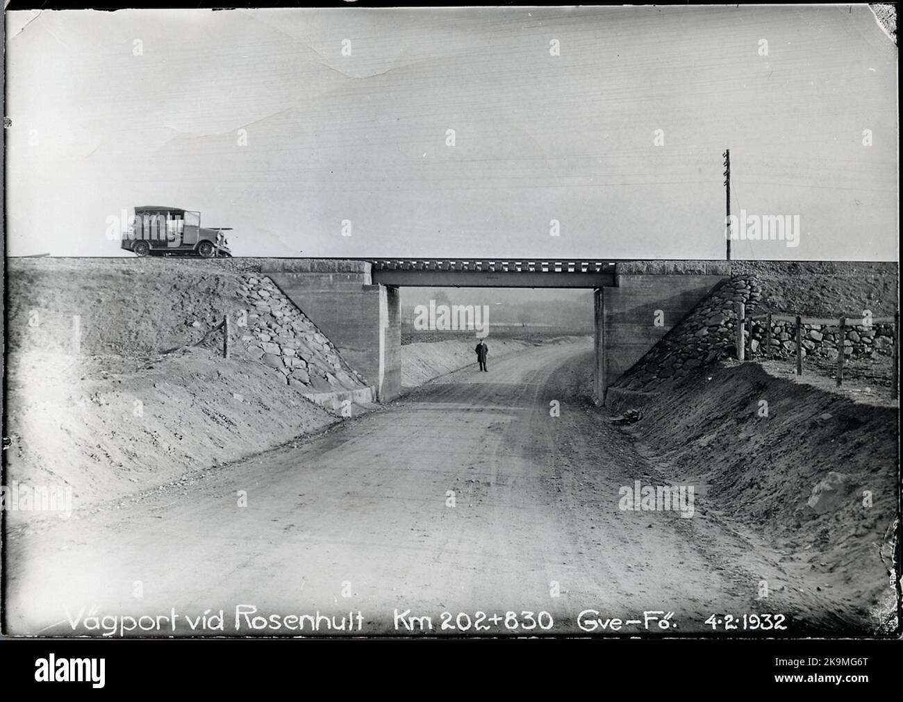 Road gate at Rosenhult, on the route between Grevie and Förslövsholm ...