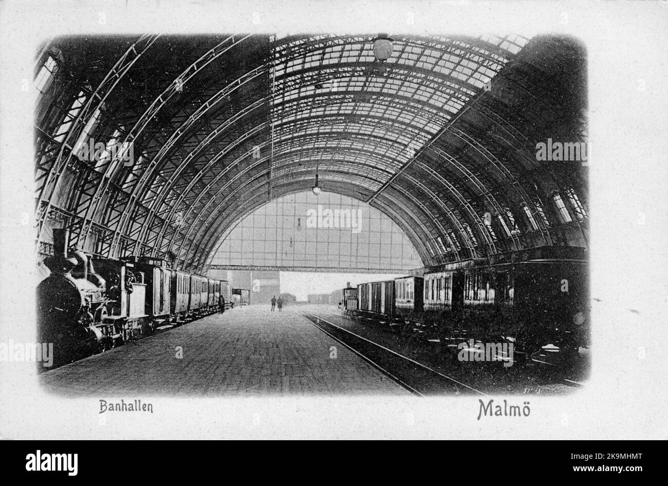 The track hall interior, arched railway hall in iron and glass Stock ...