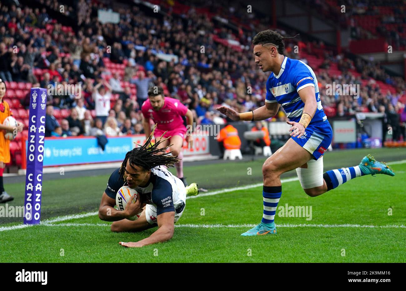 England's Dominic Young scores their side's second try of the game ...