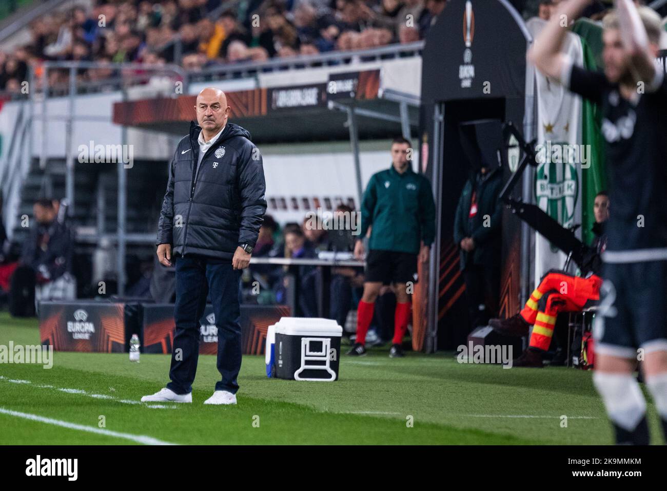 Budapest, Hungary. 27h, October 2022. Head coach Stanislav Cherchesov ...