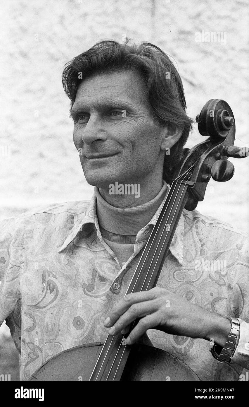 Camerta bariloche hi-res stock photography and images - Alamy