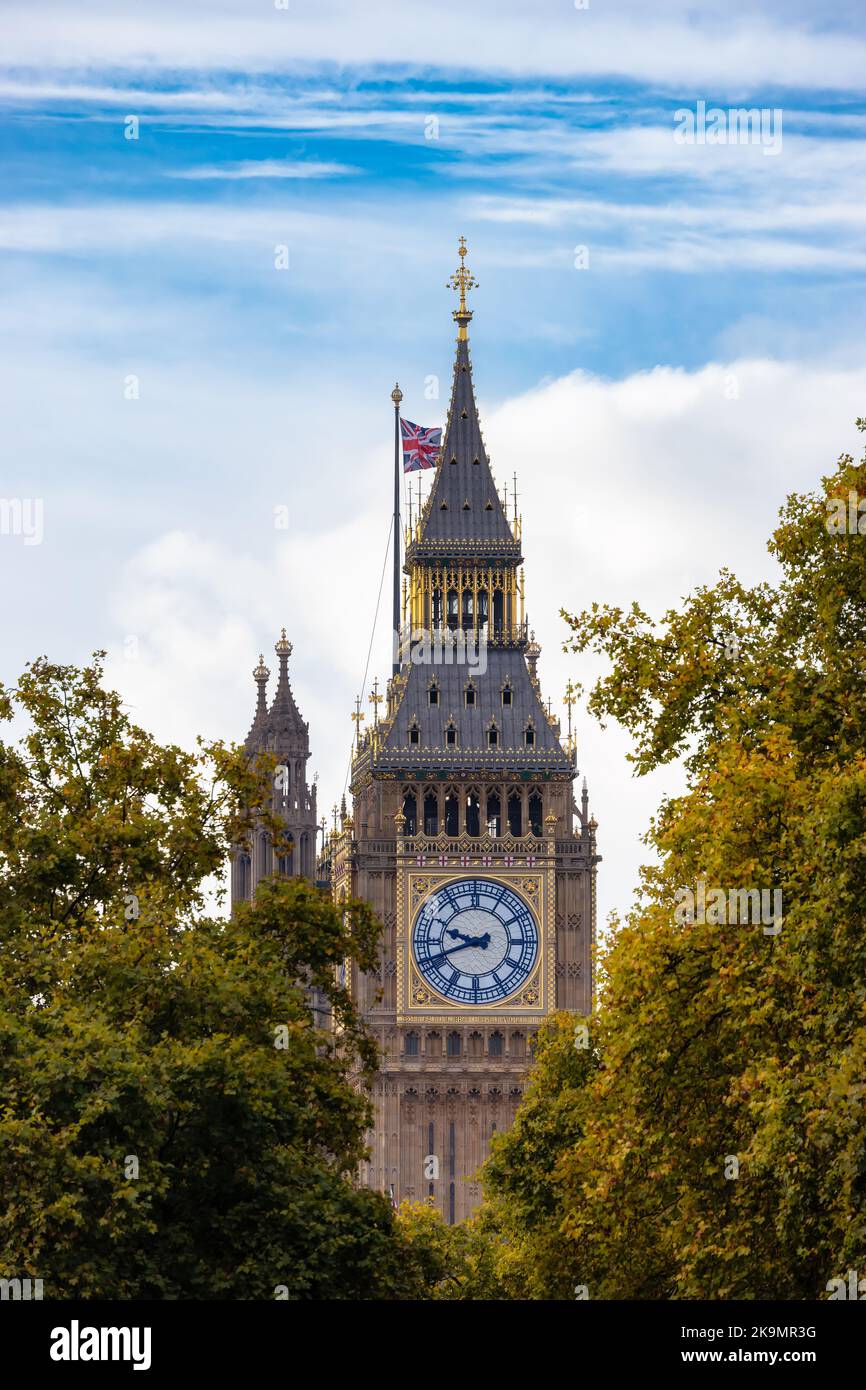 Historic Landmark, Big Ben, at Palace of Westminster. Cloudy Blue Sky ...