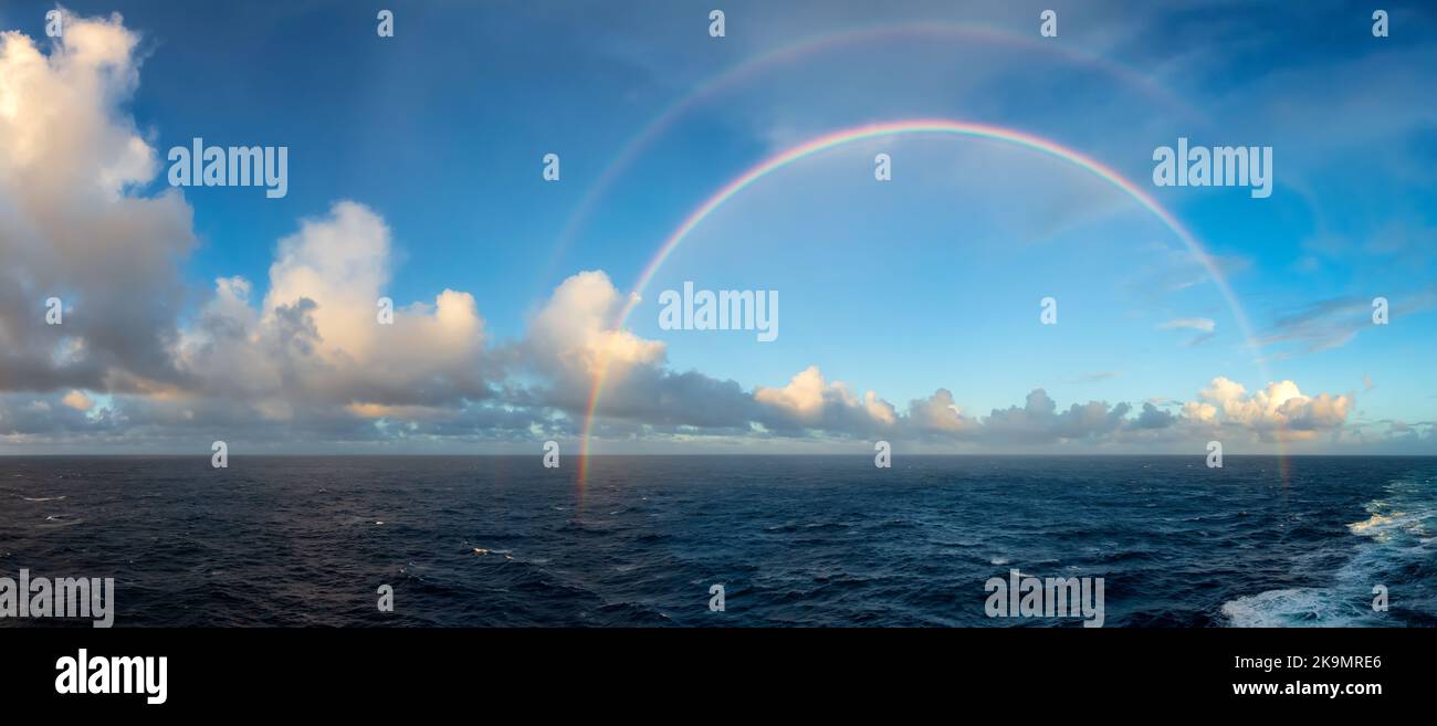Beautiful rainbow ocean waves hi-res stock photography and images - Alamy