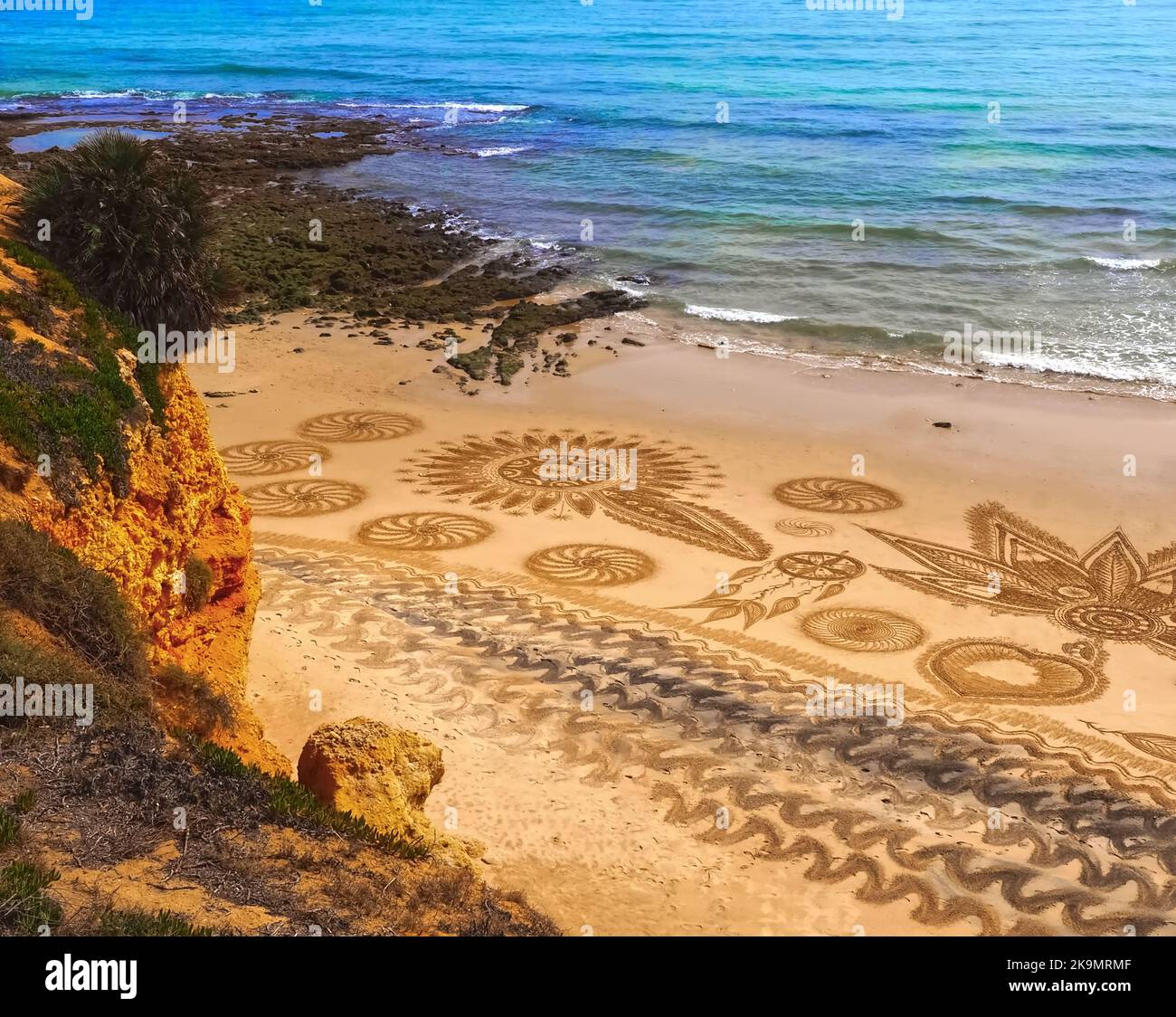 Sand mandala hi-res stock photography and images - Alamy